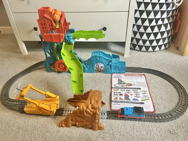 THOMAS AND FRIENDS Cave Collapse Trackmaster Train Set £19.99 - PicClick UK