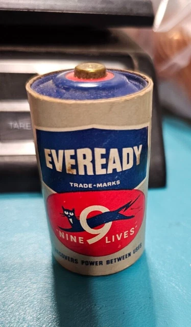 VINTAGE FEB 1953 Eveready "Nine-Lives" Battery, D-Cell, No. 950 £9.43 ...