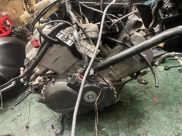 HONDA VFR800 VTEC VFR 800 VTEC ENGINE complete as removed wiring ...