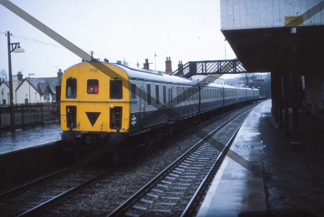 RAILWAY LOCOMOTIVE 35MM Slide Class 207 Demu At Upper Warlingham ...