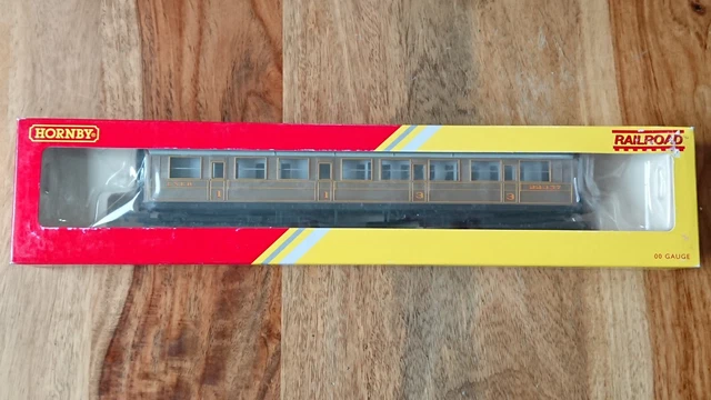 HORNBY RAILROAD R4332 LNER Teak Composite Coach No.22357 NEW £29.99 ...