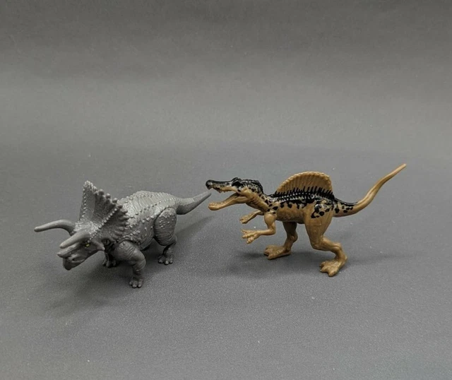 JURASSIC WORLD MINI Triceratops Spinosaurus Dinosaur Figures Walmart ...
