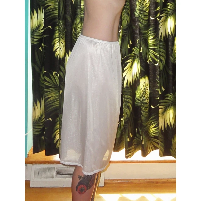 VINTAGE WHITE NYLON Vassarette Half Slip M knee length side slit lace ...