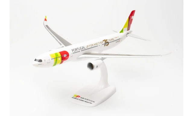 MODEL AIRCRAFT OF Line Herpa Airbus A330-900NEO Tap vehicles road Co ...