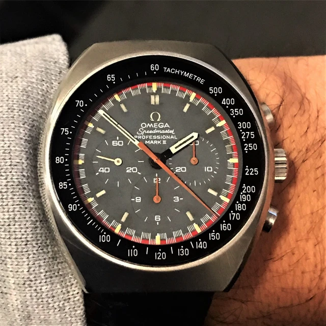 OMEGA SPEEDMASTER MARK II Racing Dial Moonwatch vintage watch ref: 145. ...