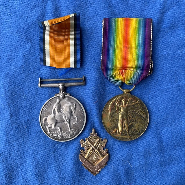 AUSTRALIAN WW1 NAMED Medal pair & gold Return fob #5201 PTE.H.SMITH2-BN AIF. $499.99 - PicClick AU