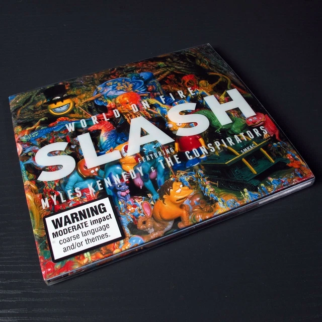SLASH FEATURING MYLES Kennedy And The Conspirators - World On Fire AU ...