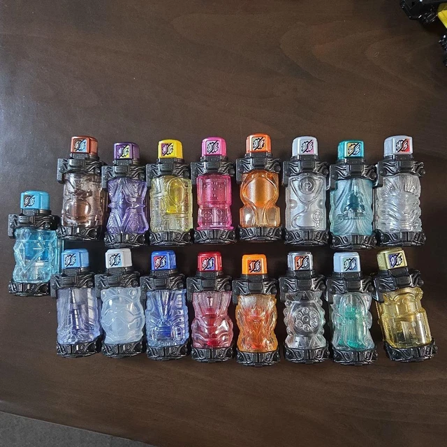 ENSEMBLE COMPLET D'ARMES Kamen Rider Build DX Build Driver & Bottle ...