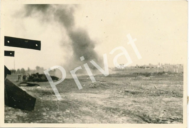 FOTO WKII ABSTURZ Militär Flugzeug Wrack Luftwaffe Russland Россия A1 ...