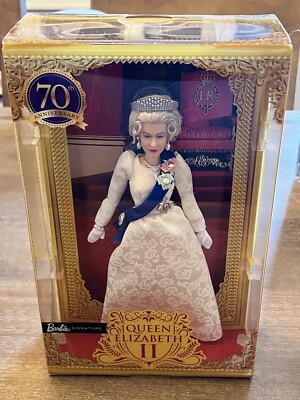 BARBIE SIGNATURE QUEEN Elizabeth II Platinum Jubilee Doll 2022 BRAND ...