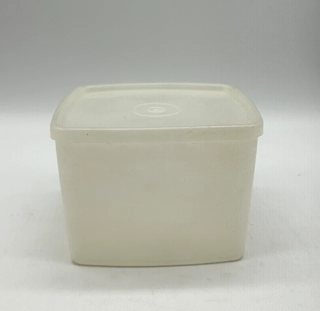 VINTAGE SHEER TUPPERWARE Sheer Square Round Container 312-4 w Snap Lid ...