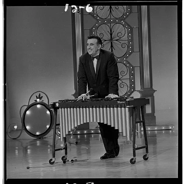 ROGER RAY PERFORMING on TV 1966 The Hollywood Palace Old Photo 10 EUR 6 ...