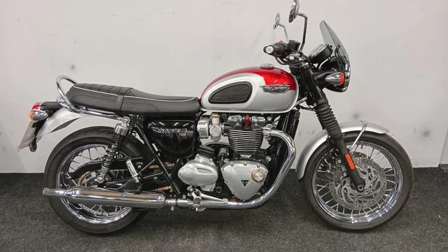 TRIUMPH BONNEVILLE T120 ** Mot May 2026 - Rider Modes - Fly Screen ** £ ...
