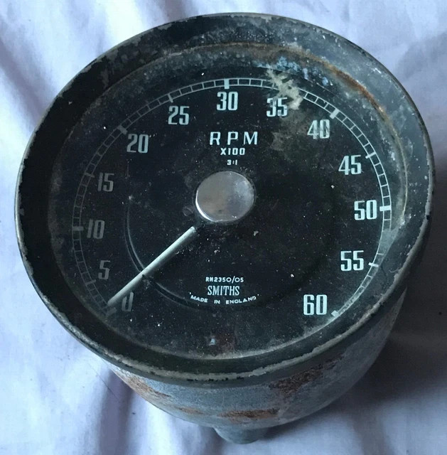 VINTAGE SMITHS REV COUNTER GAUGE CLASSIC CAR RN 2350/05 RESTORATION ...