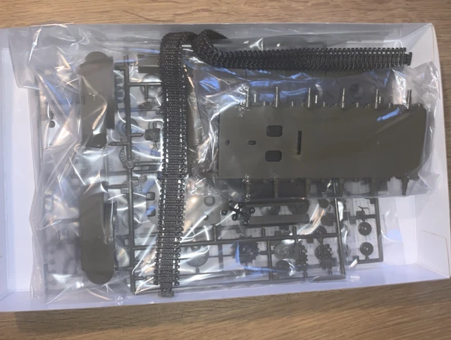 TAMIYA 1:35 KV I Russian Heavy Tank No.35066 EUR 25,00 - PicClick DE