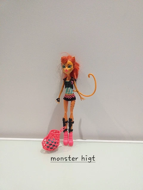 MATTEL POUPÉE MONSTER High Toralei Stripe Avec Accessoire 2011 EUR 17 ...