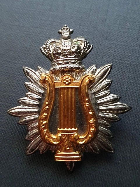 BRITISH ARMY MILITARY Band Music Bandsman Cap badge - QVC £16.00 ...