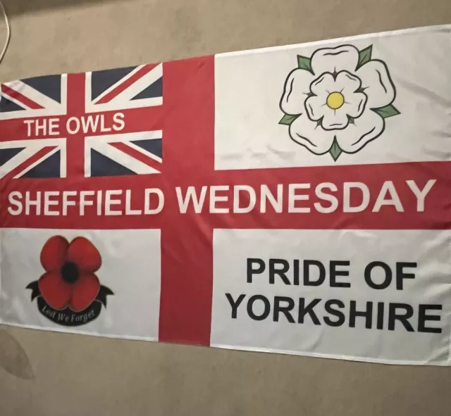 SHEFFIELD WEDNESDAY FLAG 5ft by 3ft - Sheffield Wednesday Large Flag ...