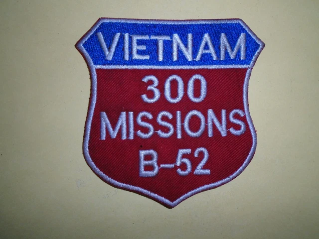 VIETNAM WAR US Air Force B-52 Bombing "VIETNAM 300 MISSIONS B-52" Patch ...