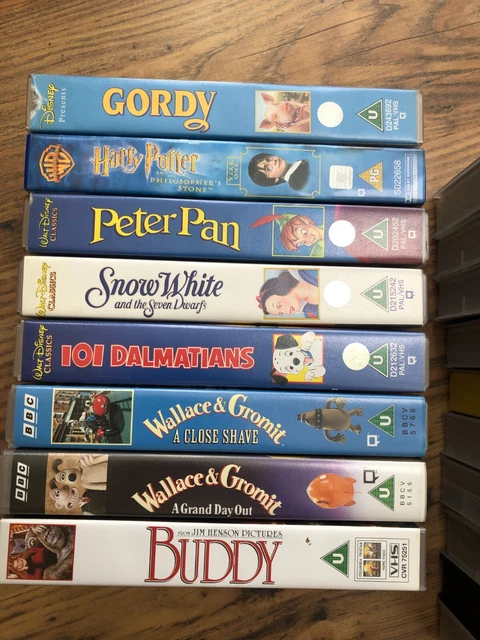 CHILDREN'S VHS VIDEO bundle, including Harry Potter, Disney, Walace ...