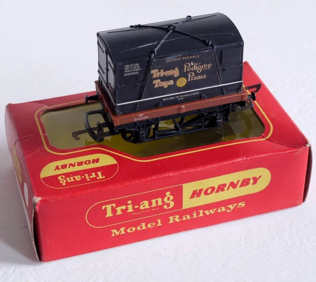 TRIANG / HORNBY Railways (R561) Tri-Ang Container Wagon (Boxed) £9.95 ...