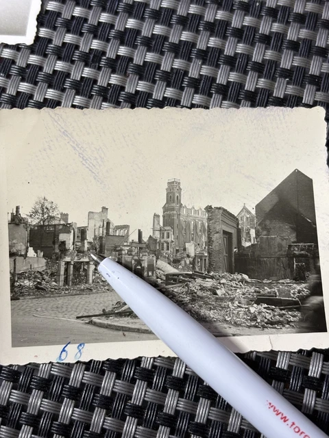 ORIG. FOTO STRASSENSZENE Frankreich zerstörte Kirche 1940 2. WK EUR 18 ...