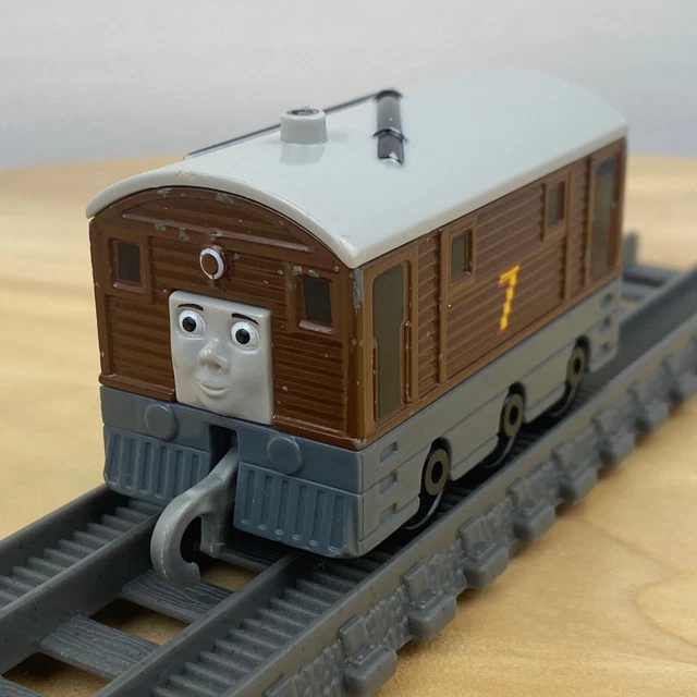 THOMAS THE TANK Engine Trackmaster Die Cast Push Along TOBY Engine TTTE ...