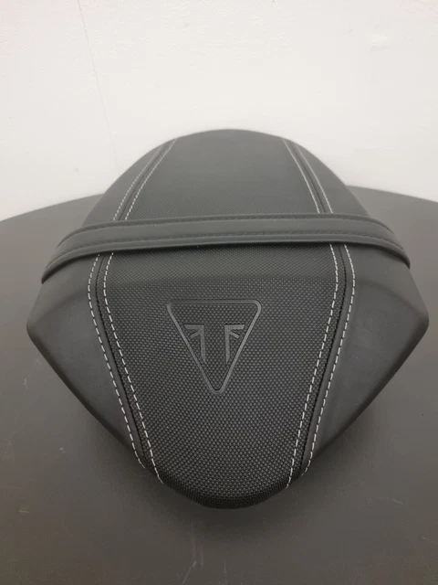 TRIUMPH STREET TRIPLE 765 rs Genuine Rear Pilloin Rear Seat T2314010 £ ...