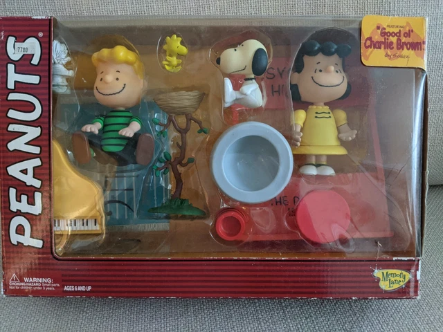 PEANUTS MEMORY LANE Good Ol Charlie Brown Figurine Play Set $39.99 ...