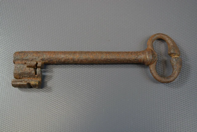 GRANDE CLEF ANCIENNE En Fer N°2 EUR 12,00 - PicClick FR
