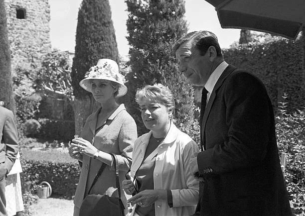 SIMONE SIGNORET WITH her husband Italian-French actor Yves Montand- Old ...