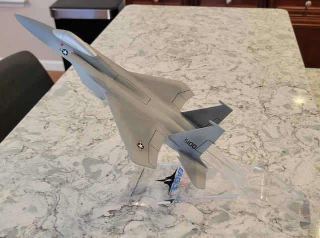 VINTAGE MCDONNELL DOUGLAS USAF F-15 STRIKE EAGLE DESKTOP MODEL FIGHTER ...