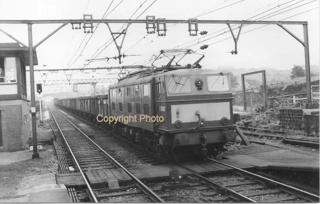 PHOTO - LNER/EM1 class 76 No.E26037 at Woodhead £1.99 - PicClick UK