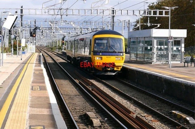 PHOTO GREAT Western Railway 165 Class Dmu 165 122 Arriving At Didcot ...