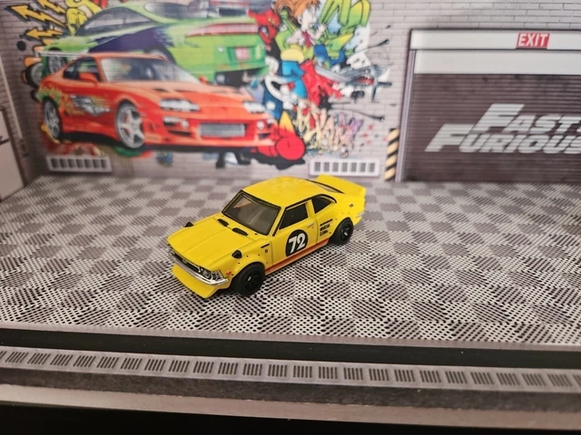 HOT WHEELS PREMIUM '72 Toyota Corolla Levin yellow Car Culture Real ...