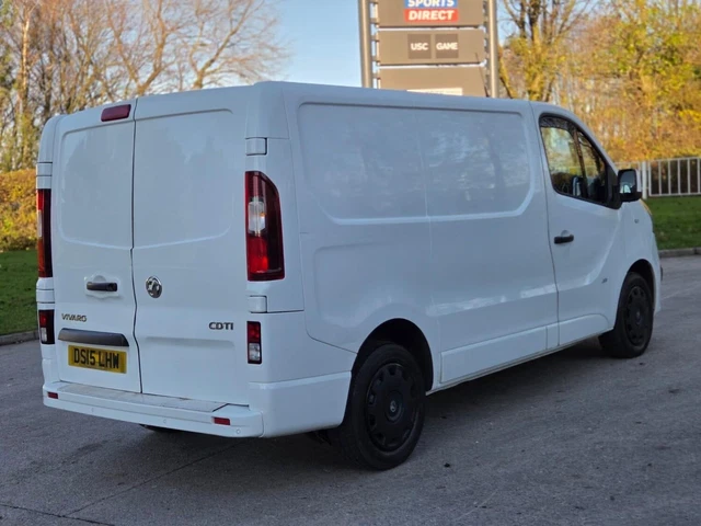 VAUXHALL VIVARO 1.6 CDTi 2900 Sportive L1 H1 Euro 5 5dr Diesel Manual £ ...