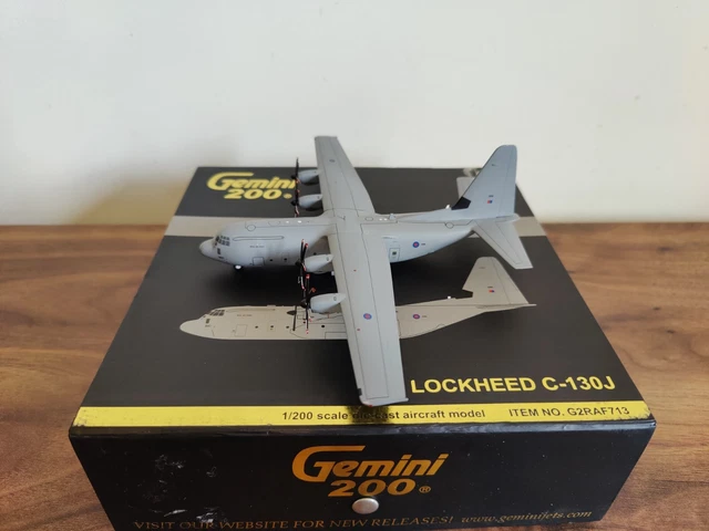 RAF ROYAL AIR FORCE Lockheed C-130J avion Hercules échelle 1:200 jets Gemini EUR 117,02 ...