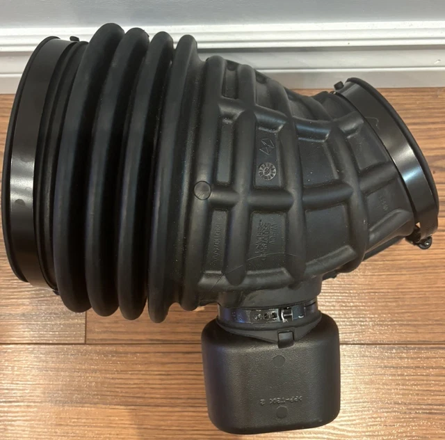 MOPAR OEM CLEAN Air Duct/Intake Tube, Jeep Grand Cherokee & Dodge ...