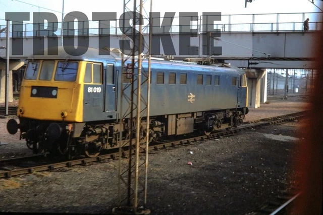 35MM SLIDE BR British Railways Electric Loco Class 81 81019 Willesden ...