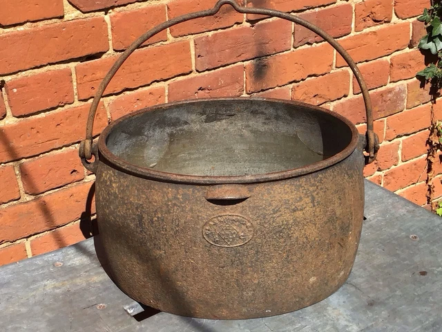 ANTIQUE CAST IRON Gypsy Cooking Pot With Swing Handle 5 Gallons By ...