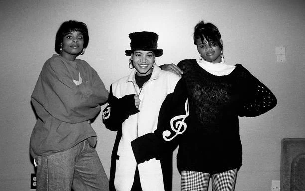 SPINDERELLA RAPPERS SALT Pepa of Salt-N-Pepa poses for photos back- Old ...