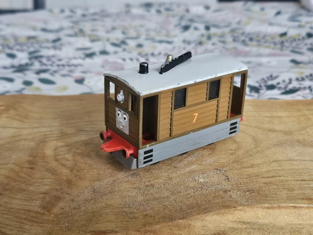 ERTL THOMAS THE Tank Engine & Friends Train - TOBY 1993 - Used £0.99 ...