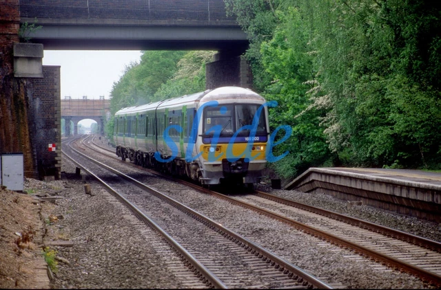 BRITISH RAIL CHILTERN Diesel Multiple Unit Dmu 166202 2002 Twyford Or ...