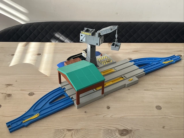 TOMY THOMAS TRACKMASTER Cranky And Bulstrode At The Docks (working) £6. ...