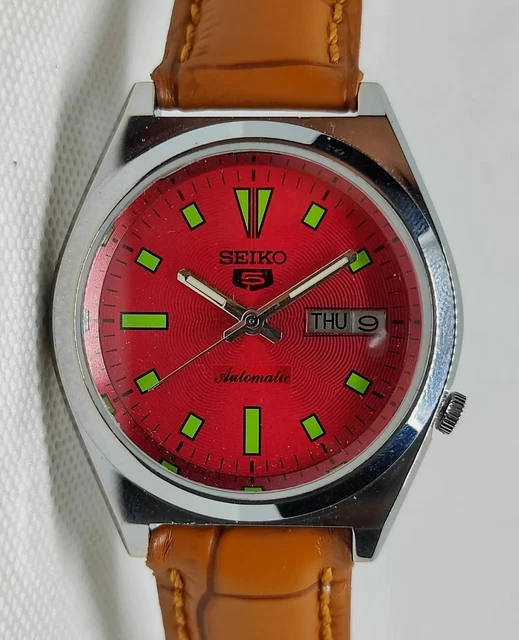 SEIKO 5 AUTOMATIC 17 Jewel Red Color Dial Day&Date Japan Made Watch EUR ...