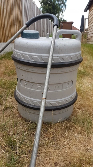 PYRAMID WATER HOG 50 litre £16.00 - PicClick UK