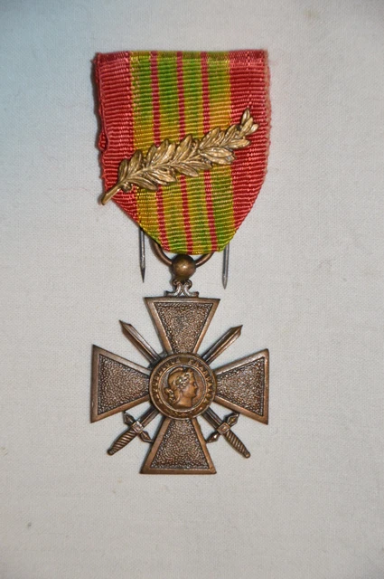 CROIX DE GUERRE 1939- Ruban Avec Palme Bronz - French War Cross 2°Ww ...