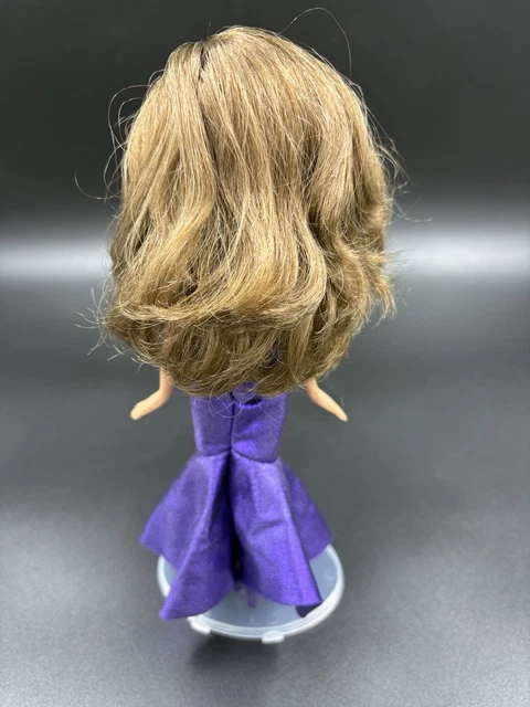BRATZ YASMIN THE Fashion Show Evening Wear Collection V2 Doll ...