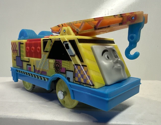 THOMAS & FRIENDS Trackmaster Motorized Kevin Hyper Glow Engine, 2017 ...