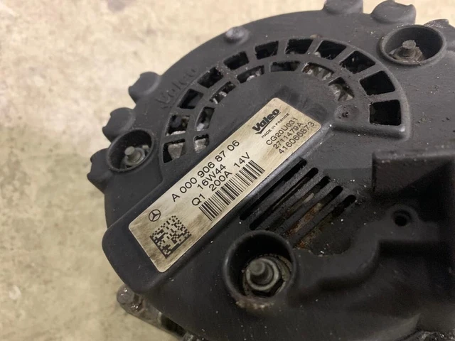 MERCEDES BENZ C43 AMG W205 C-Klasse Lichtmaschine Generator A0009068706 ...